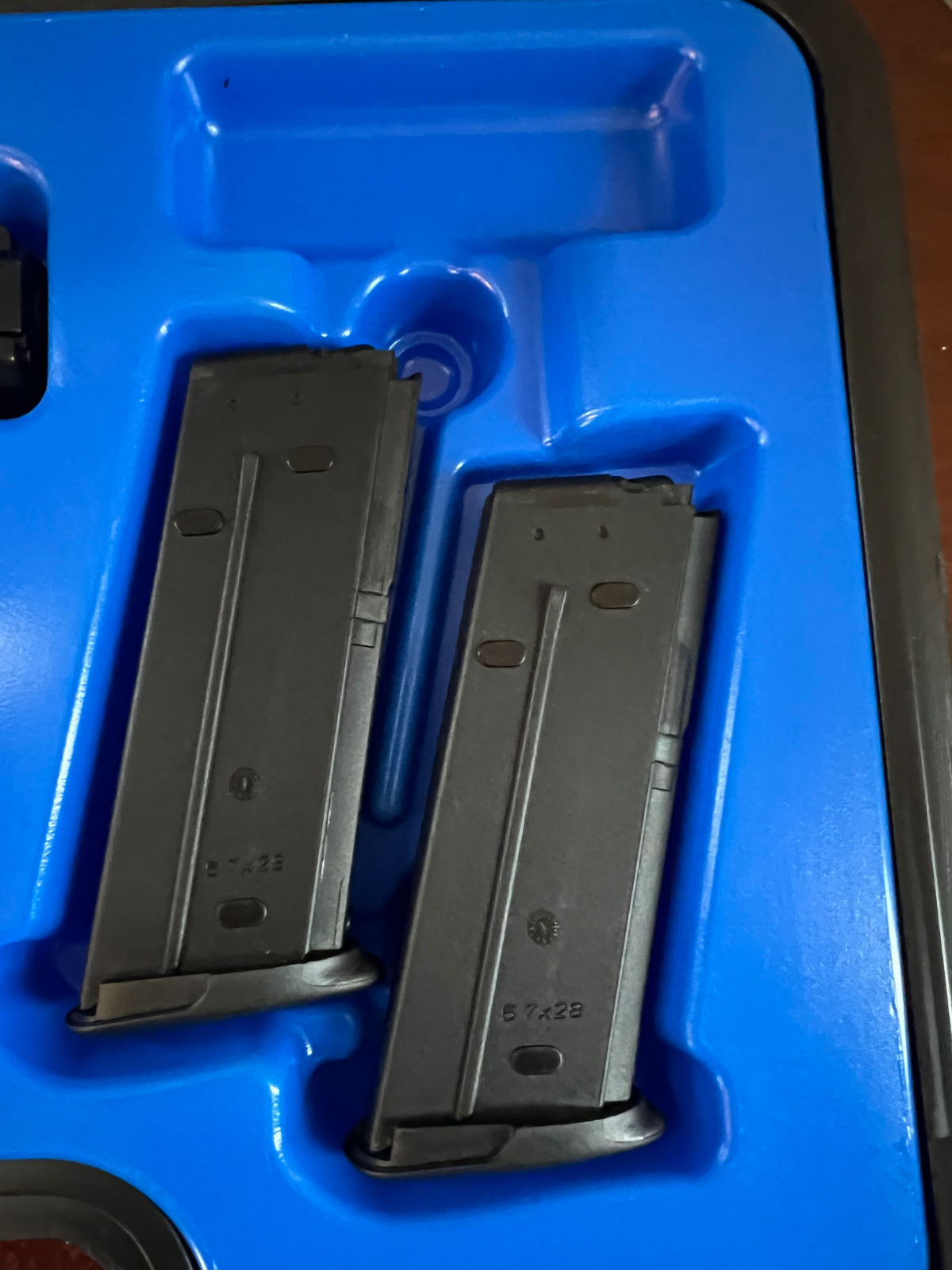 5x7.28mm Fn Herstal Blk Semi Auto Like New Includes 3 Mags With ...