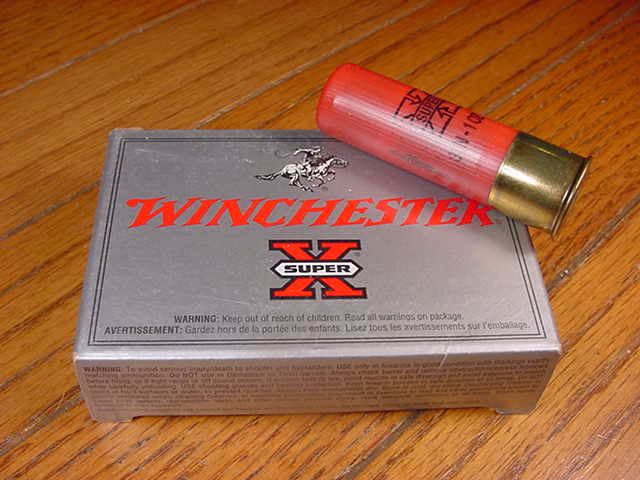 Box of Winchester Super-X 12 Gauge 3 Inch Magnum Rifled Slugs