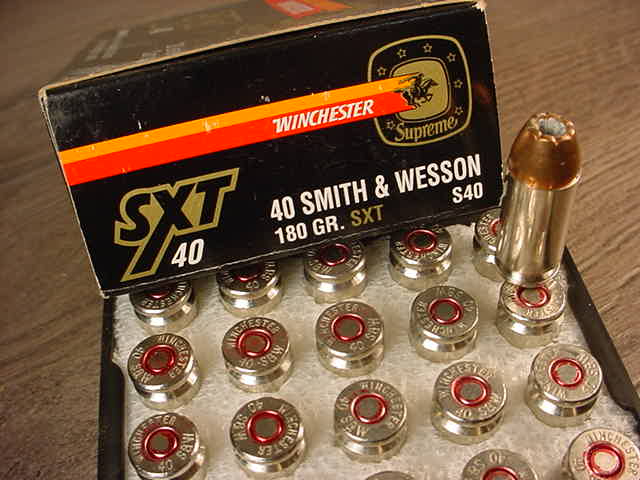 Box Of Winchester Supreme Sxt .40 S&W Jacketed Hollow Point .40 S&W For ...