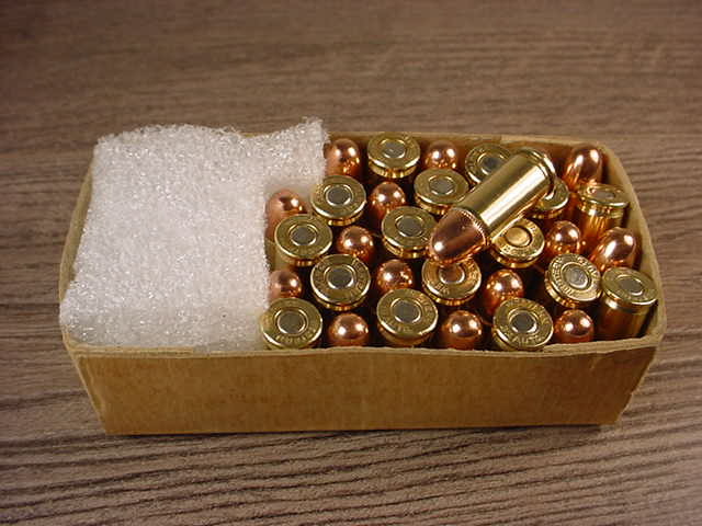 34 Rounds Of Western .32 Auto. Full Metal Jacket .32 Auto (7.65 ...