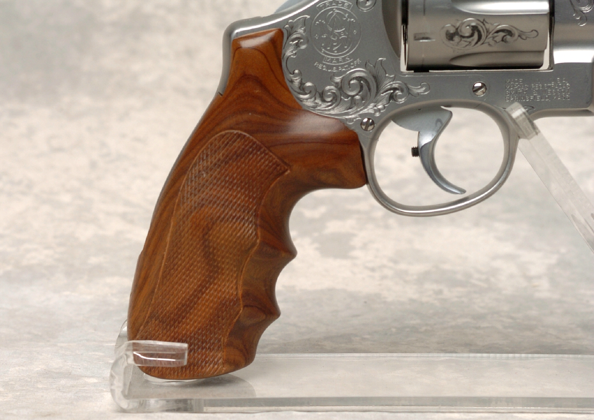Smith and Wesson - S&W 629-1 Engraved by Mr. JR French, .44 Mag 3 inch ...