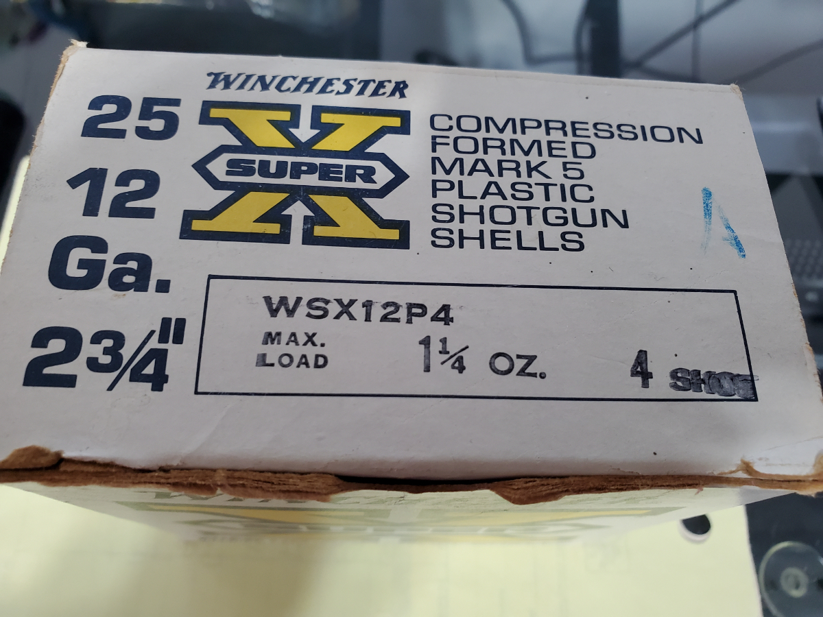 ONE BOX OF 20 SHELLS. SUPER-X WINCHESTER 12 GA 17142002 - GunAuction.com