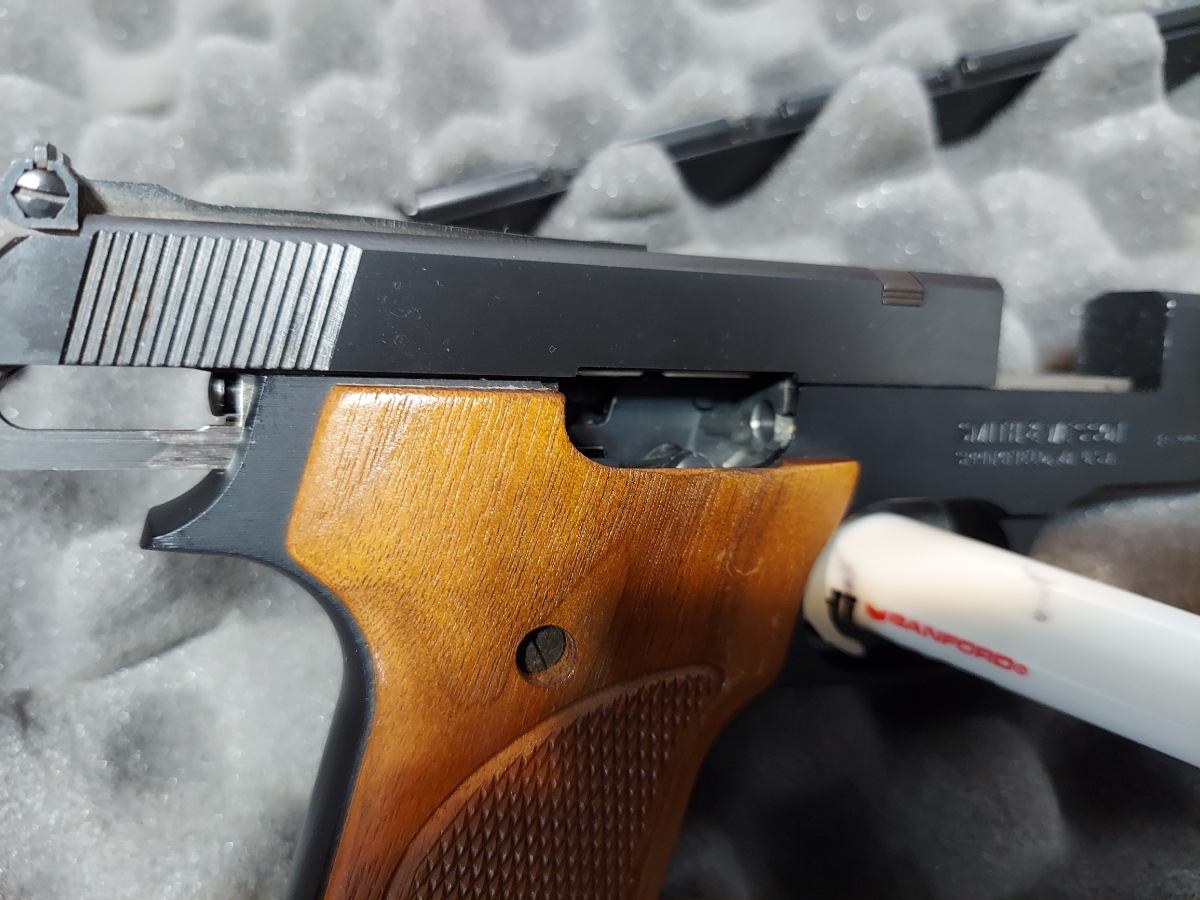 S@W 22 Cal 422 Target This Is A 22cal Target 422sw Semi Auto Pistol ...
