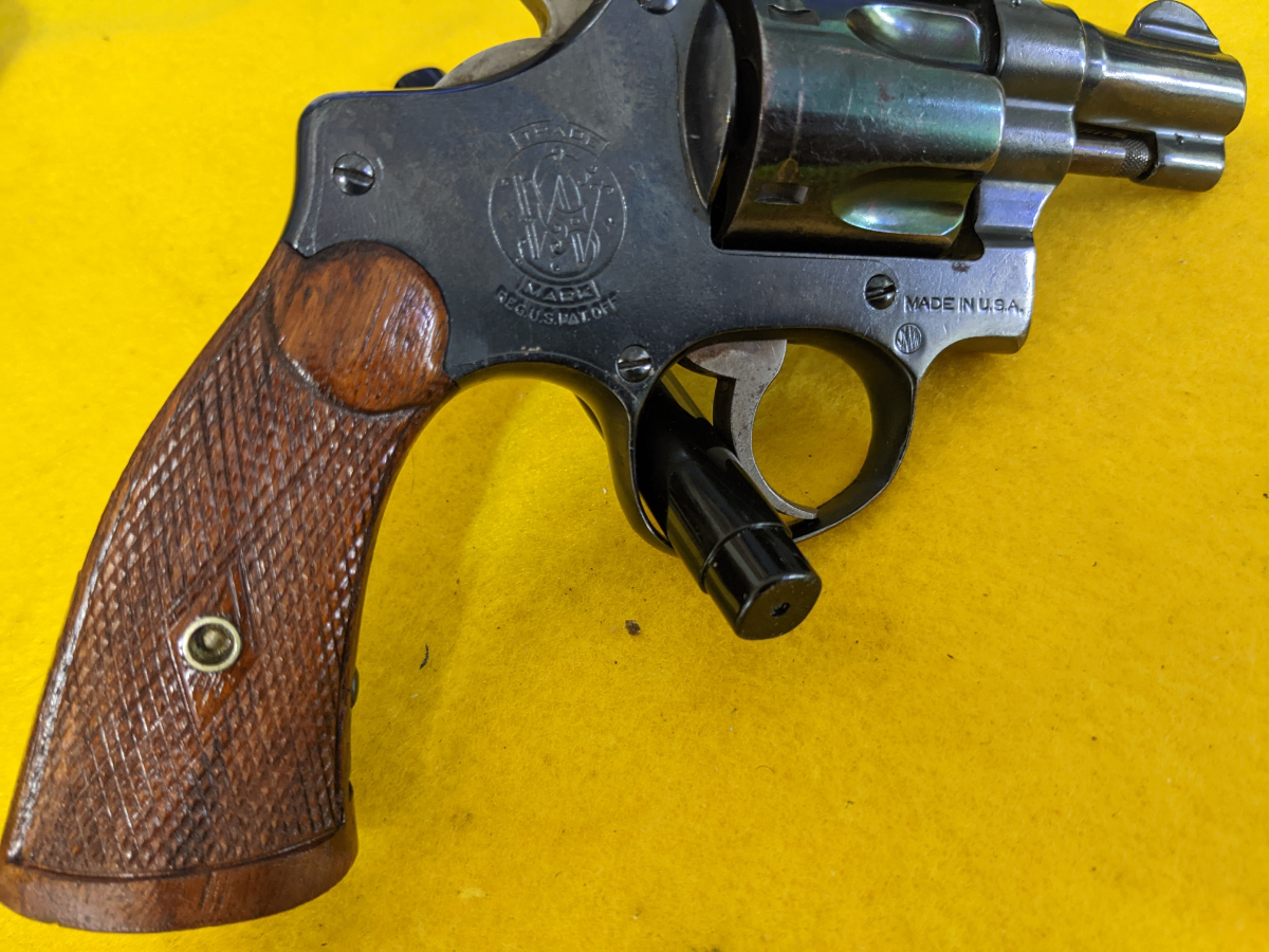 Smith & Wesson Chiefs snob nose 2 inch barrel It has pin barrel single ...