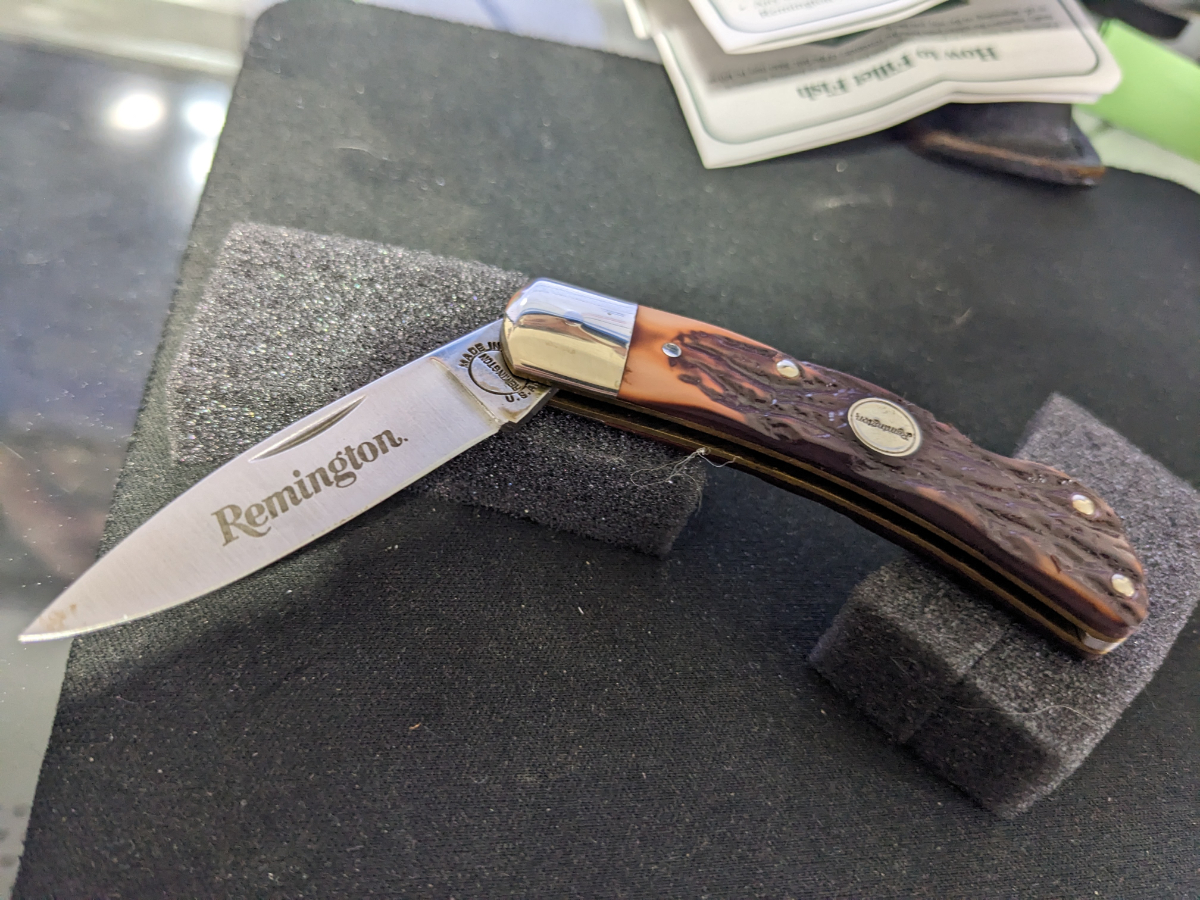 Remington r5-d Gentleman`s lifetime warranty easy open soft safty close ...