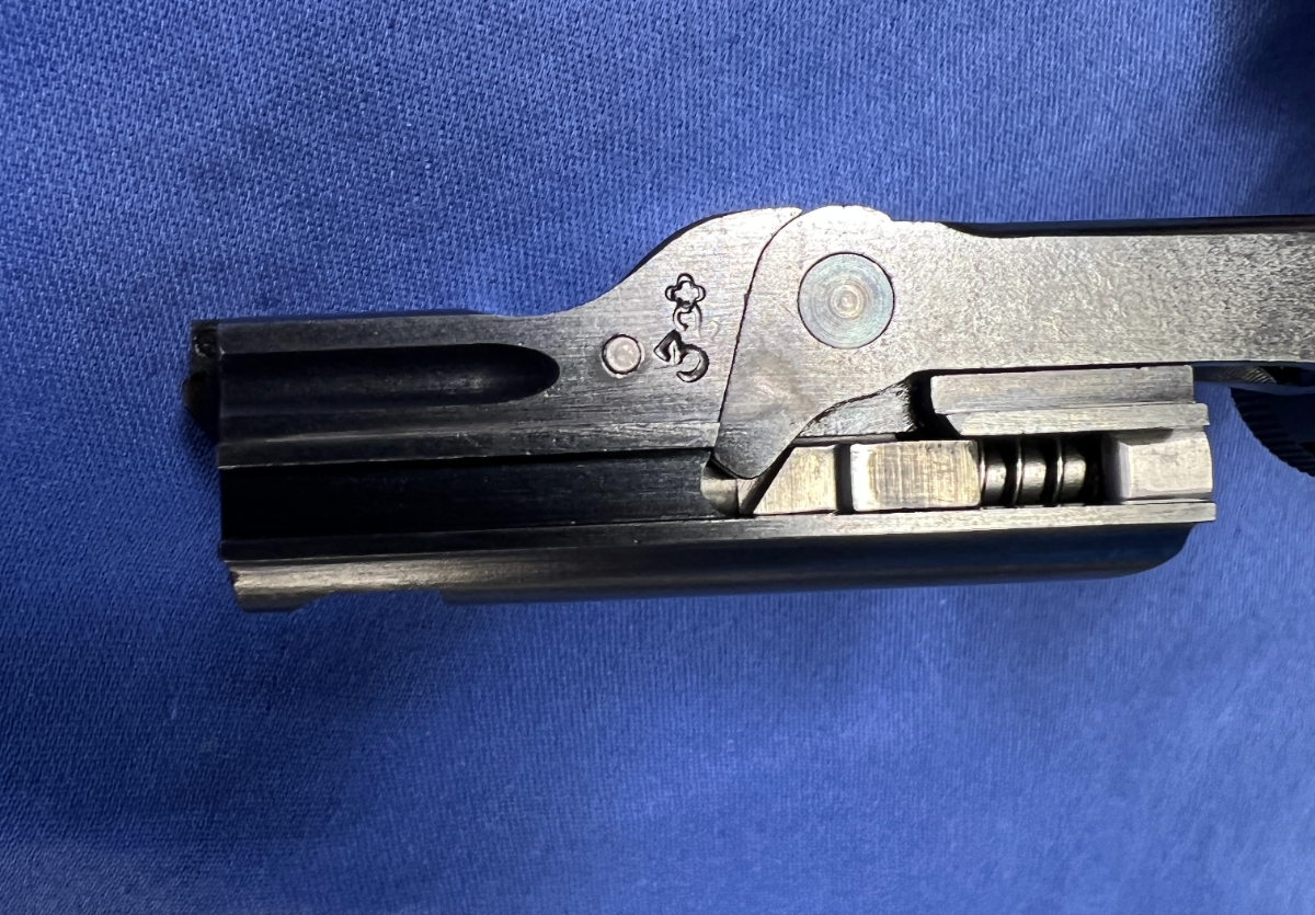 DWM Beautiful 1911 Cross-in-Shield 1906 pattern Swiss Luger, all ...