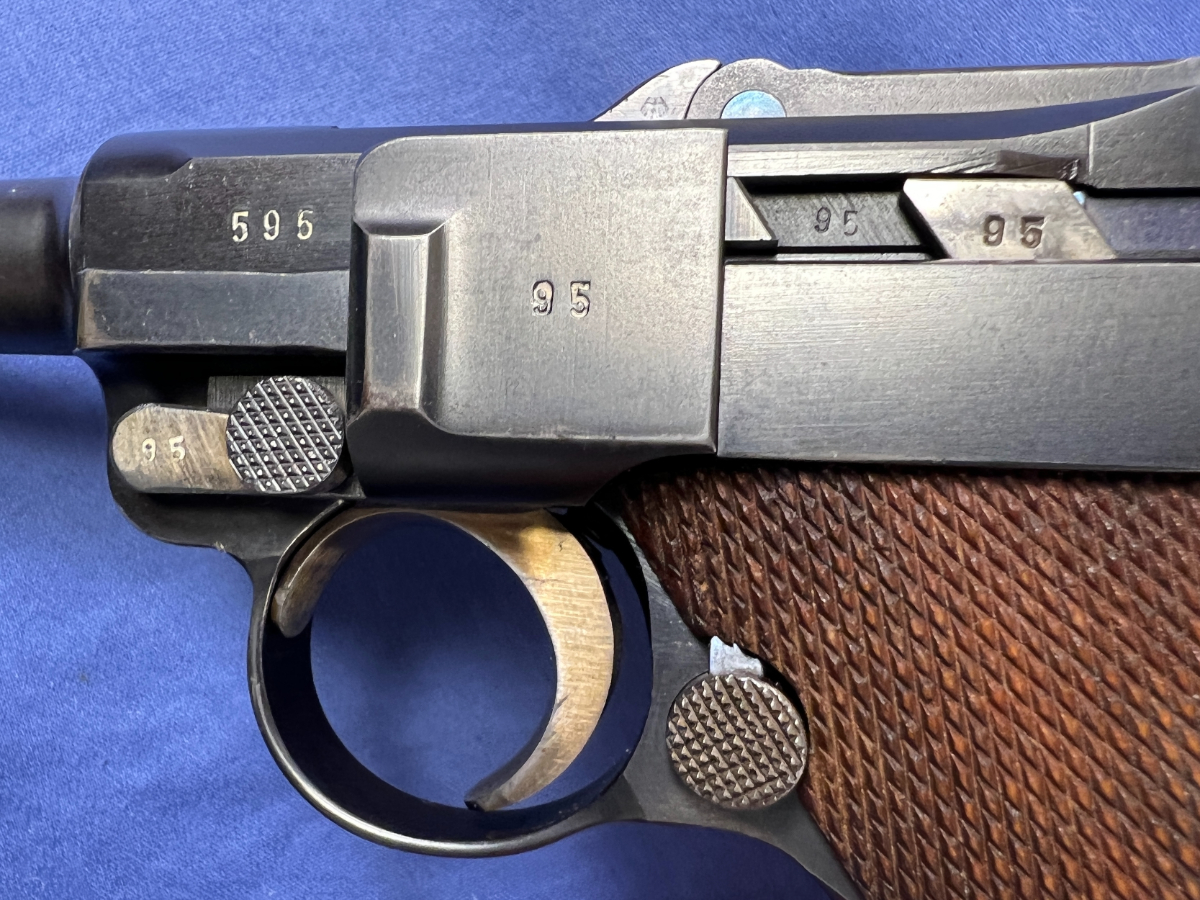 Mauser Beautiful And Fairly 1st Variation (Straw) 1937 P.08 Luger 9mm ...