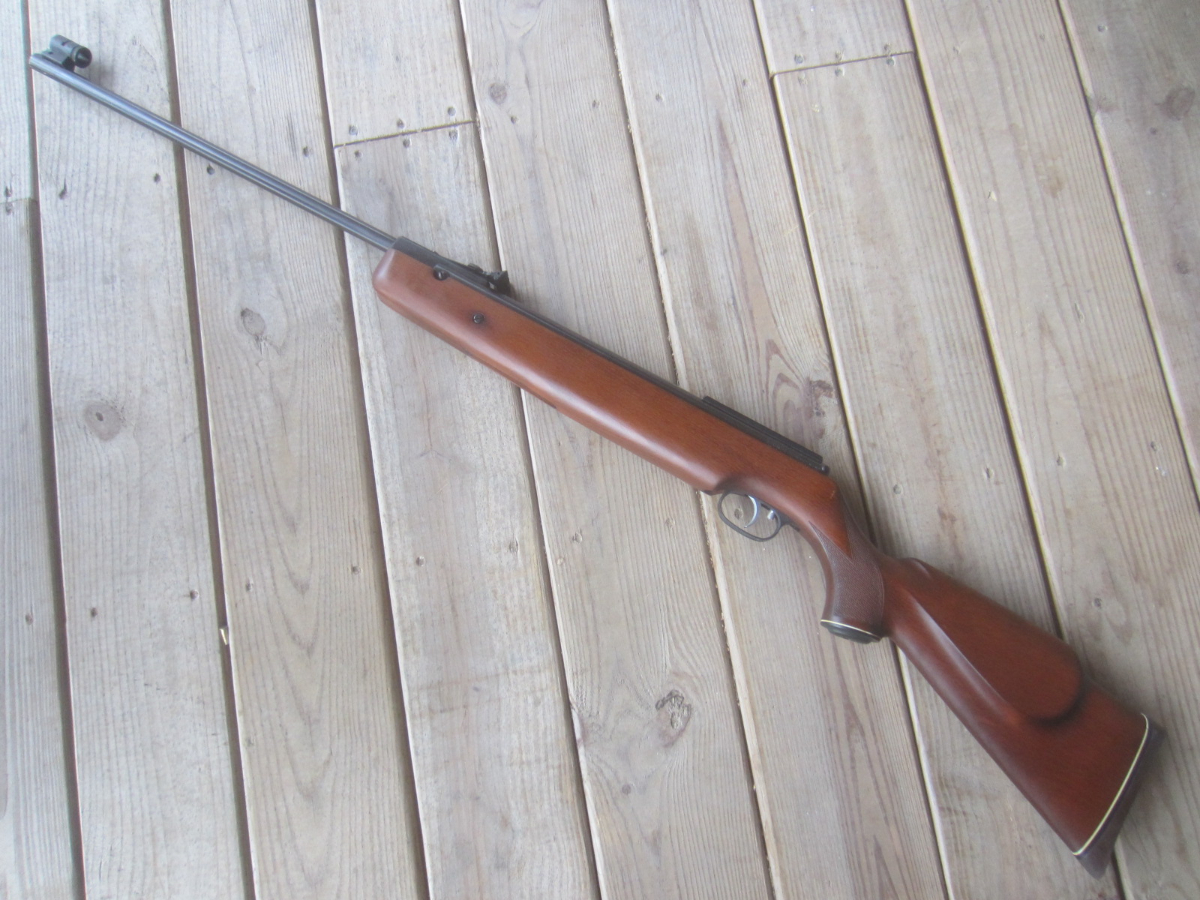 BEEMAN R10 DELUXE 177 CALIBER AIR RIFLE - MINTY ESTATE GUN!