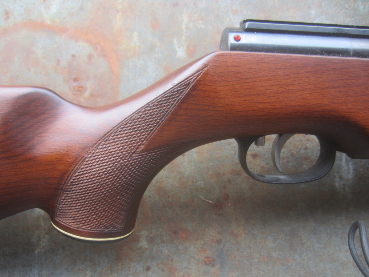 BEEMAN R10 DELUXE 177 CALIBER AIR RIFLE - MINTY ESTATE GUN! - Picture 9