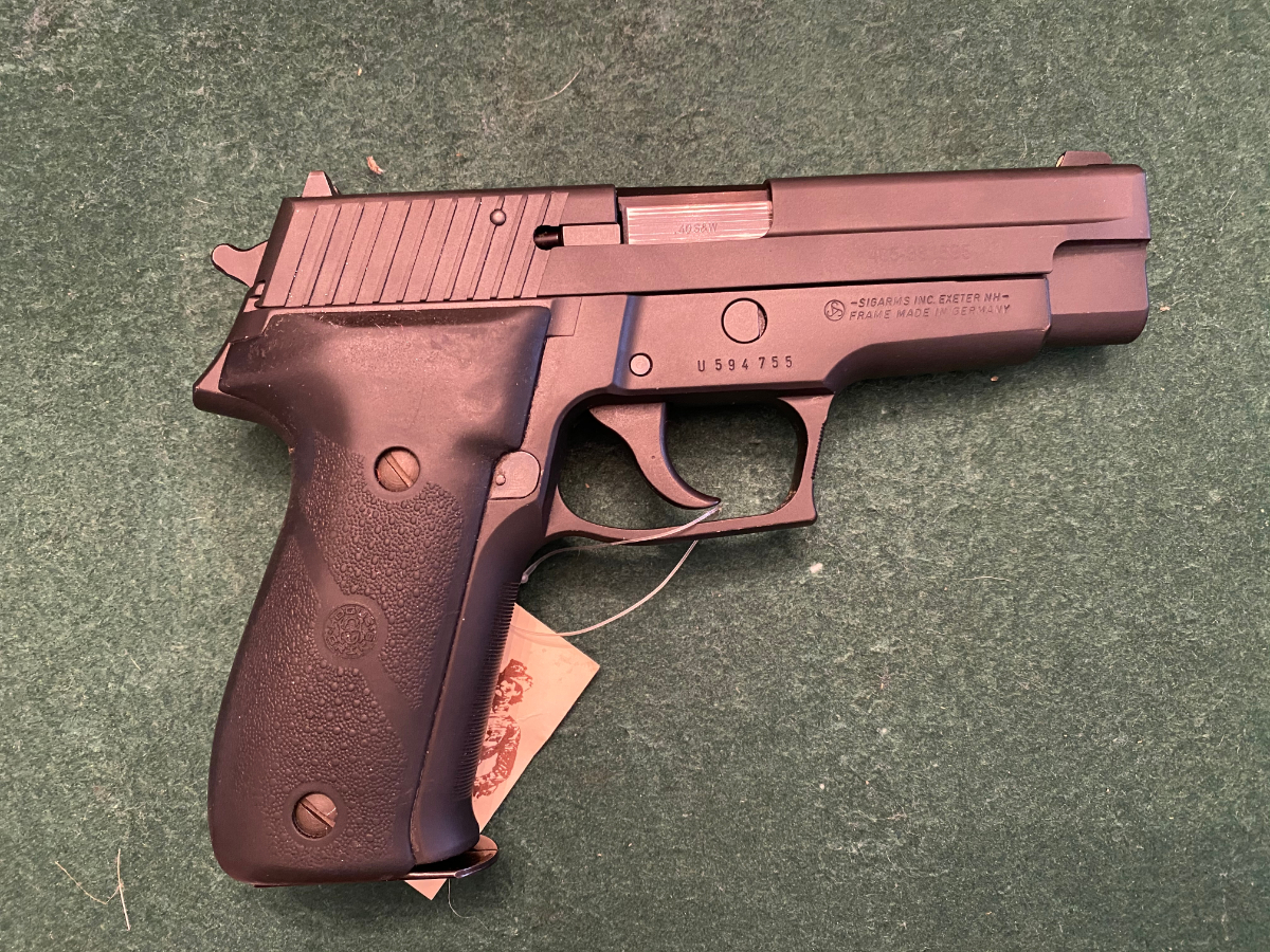Sig Sauer Dls Action 40 Cal .40 S&W For Sale at GunAuction.com - 17100078