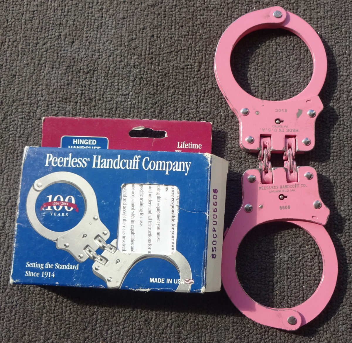 Smith & Wesson Peerless Hinged Handcuffs By Smith And Wesson-Pink, Salesman Sample, New In ...