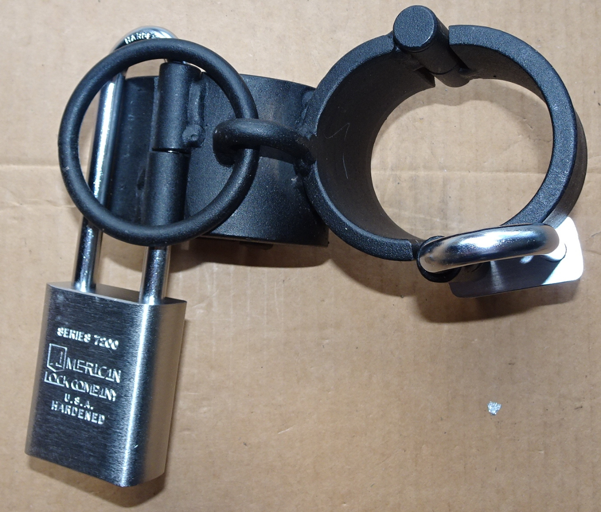 HALLOWEEN RESTRAINT PROPS-HANDCUFFS, HEAVY SOLID STEEL 17176327 ...