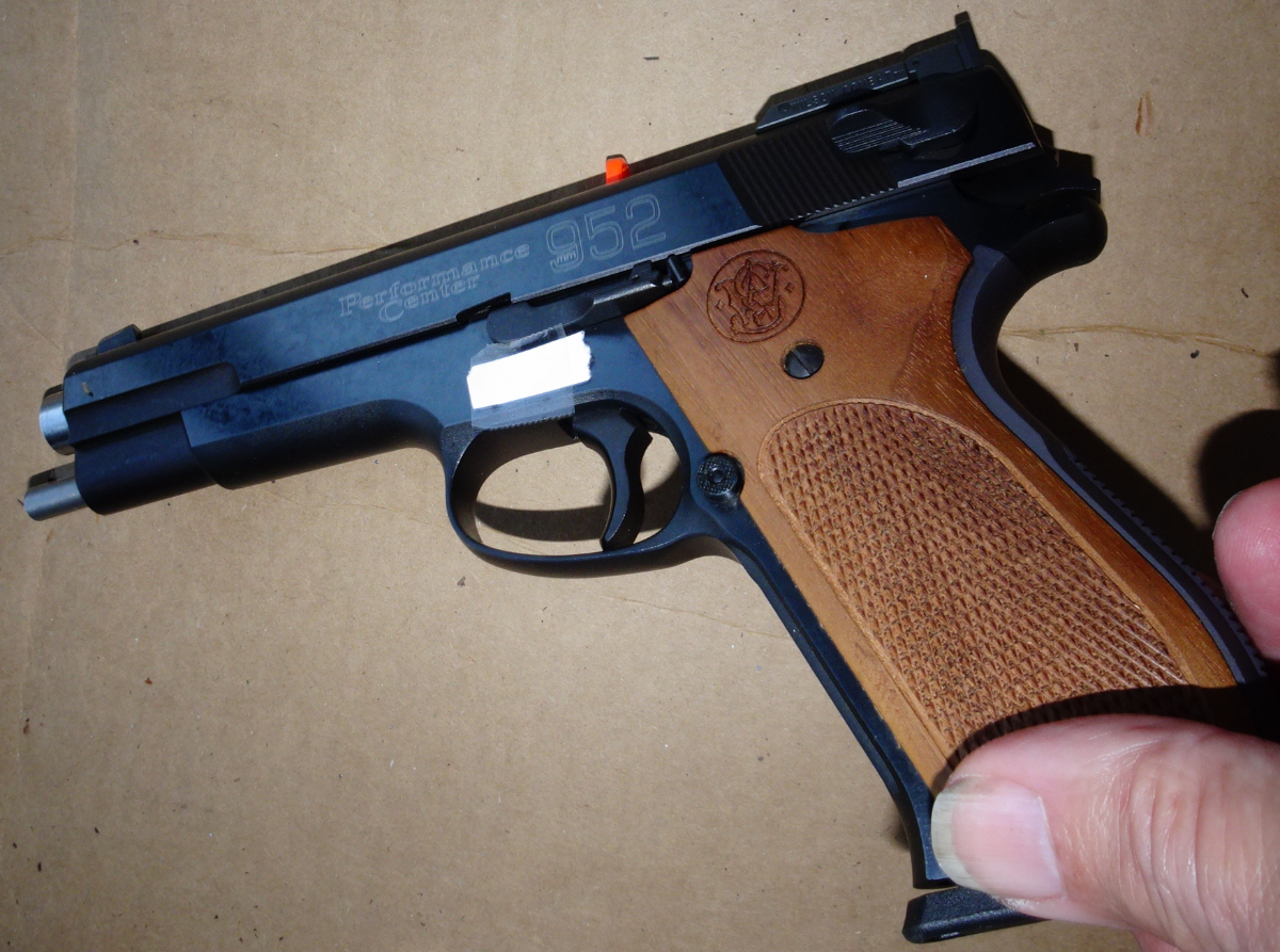 Smith & Wesson Model 952, Early Version With "952" Inscribed On Slide ...