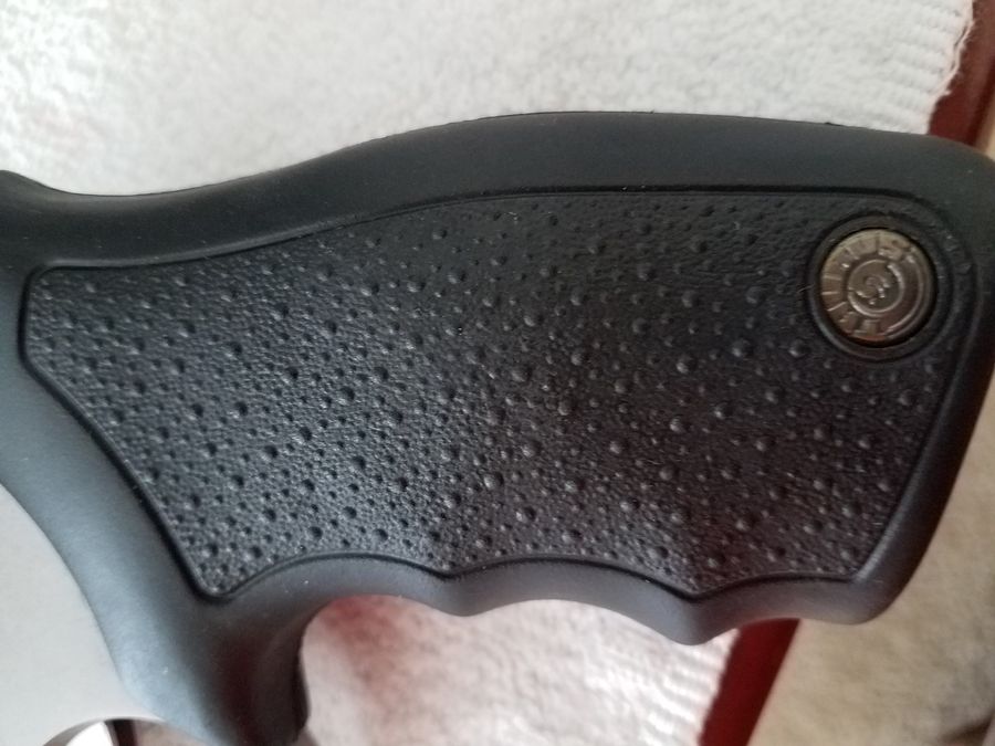 TAURUS M608 357M REV 6SS AS 8RD .357 Mag. 14436007 - GunAuction.com