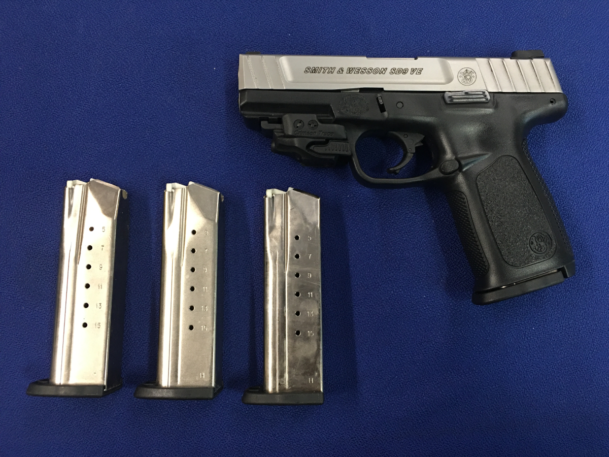 Smith & Wesson Sd9 Ve, Comes W/ 3 Extra Mags, Crimson Trace Laser, & S ...