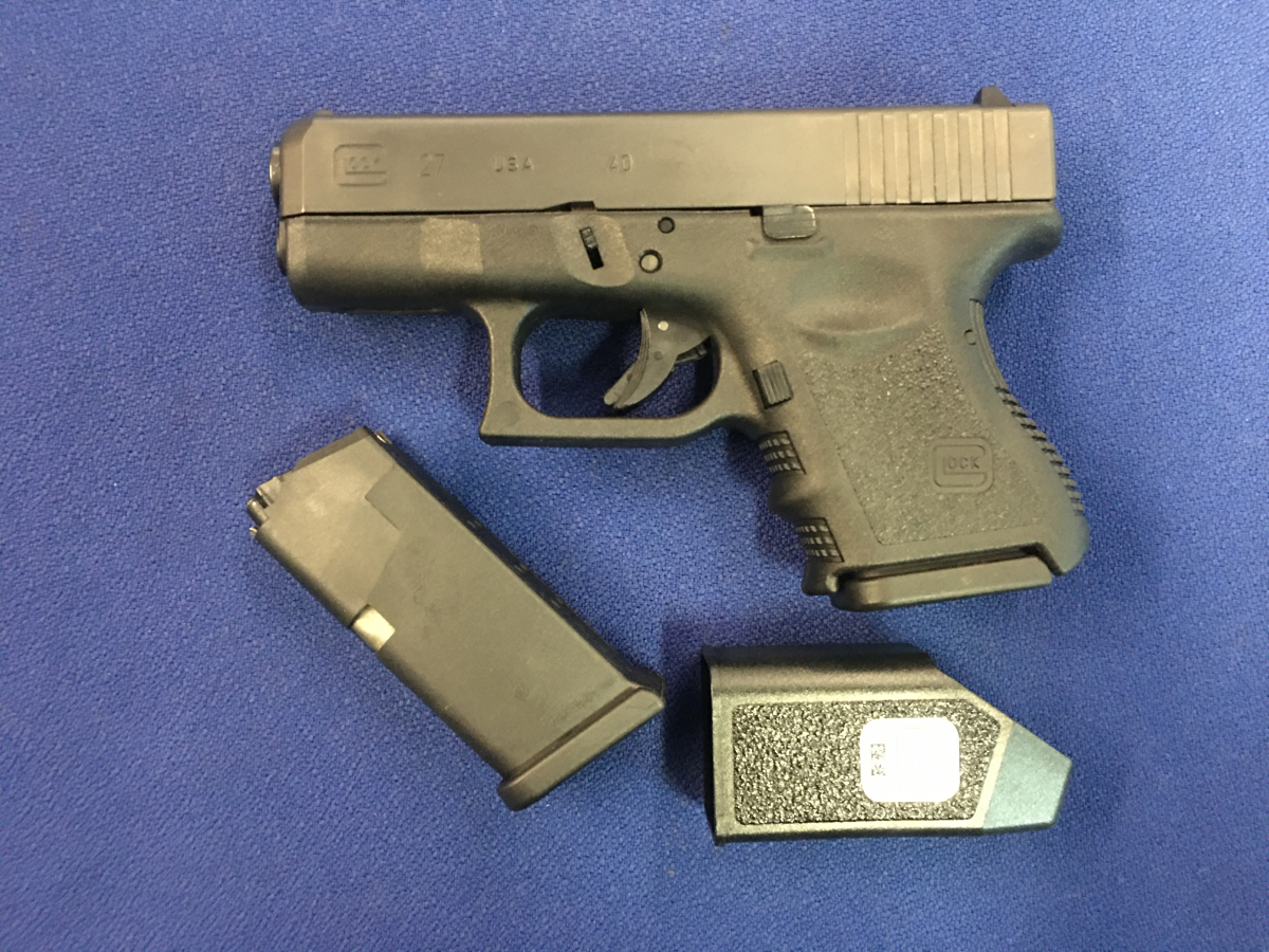 Glock 27, COMES W/ EXTRA MAG & FACTORY BOX, CHAMBERED IN .40 S&W ...