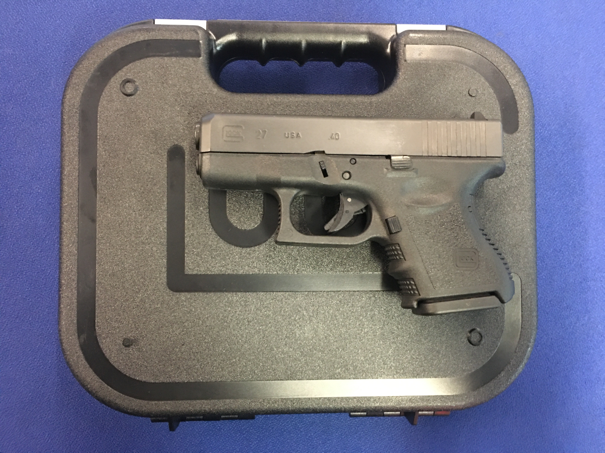 Glock 27, COMES W/ EXTRA MAG & FACTORY BOX, CHAMBERED IN .40 S&W ...