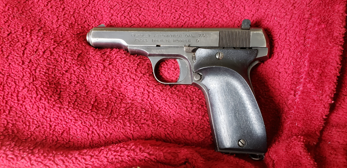 MAB MODEL D. Cal. 7.65 SEMI AUTO. Manufacture d