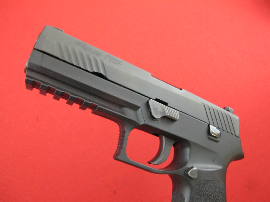 Sig Sauer Model 320 40sw 4.75in Blue, W/Box & Night Sights, No Reserve ...