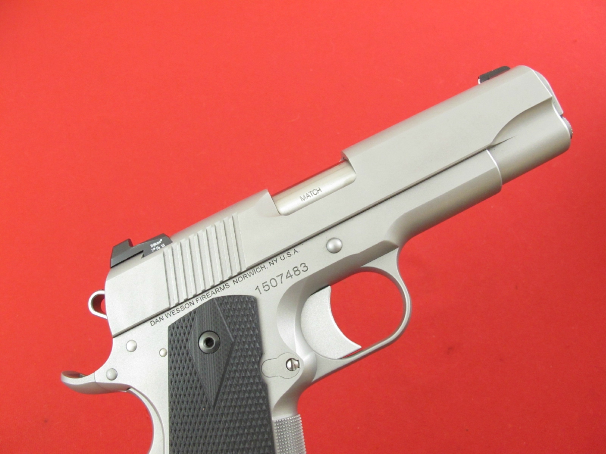 Dan Wesson Bobtail Commander 1911 45acp Valor 4.25in Stainless W/Box ...