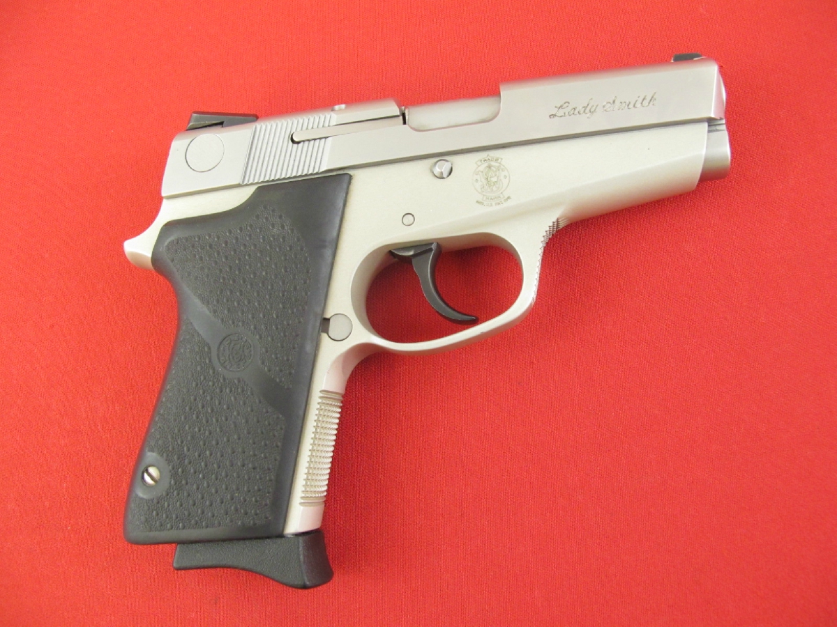 Smith & Wesson Model 3913 Lady Smith 9mm, 3.5in Stainless, No Reserve ...