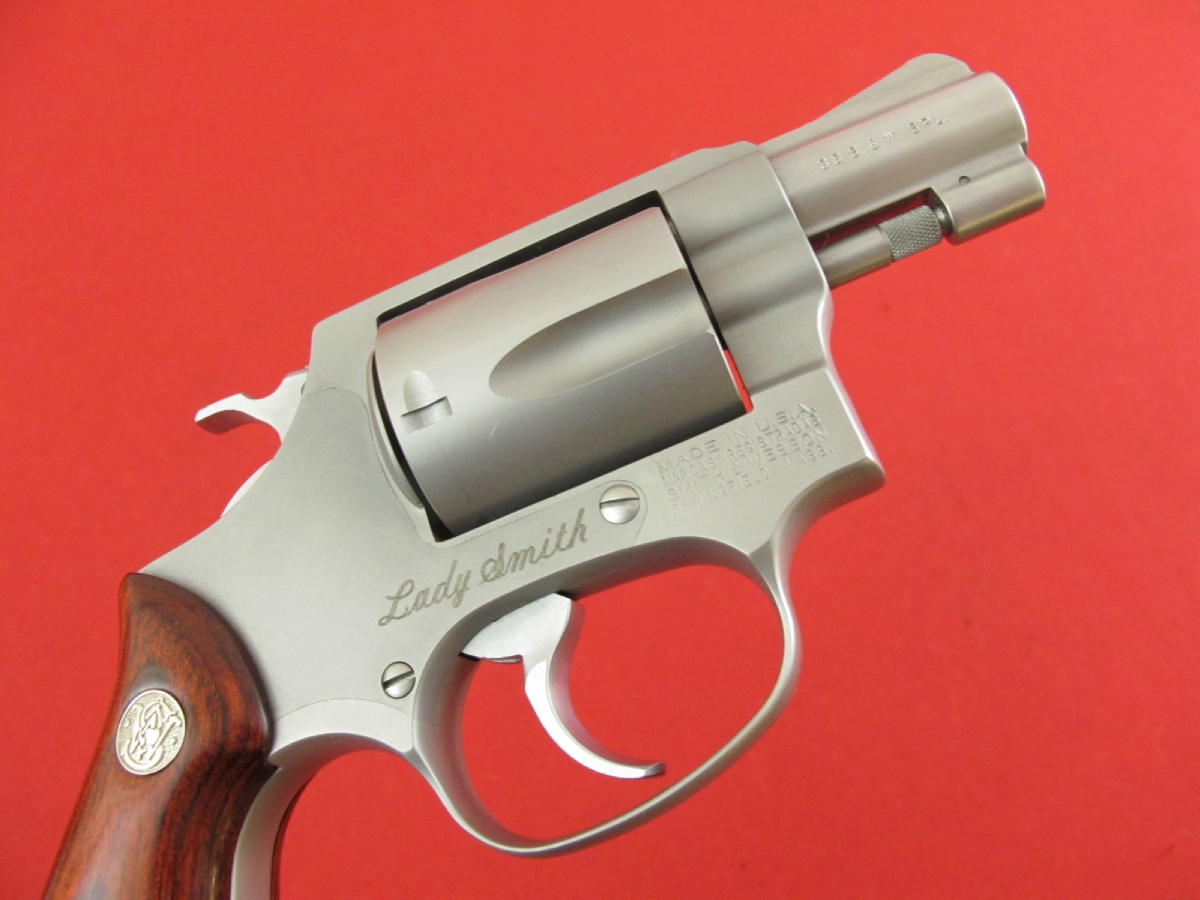 Smith & Wesson Model 60 Lady Smith 38sp, 2in Stainless, Rosewood Grips ...