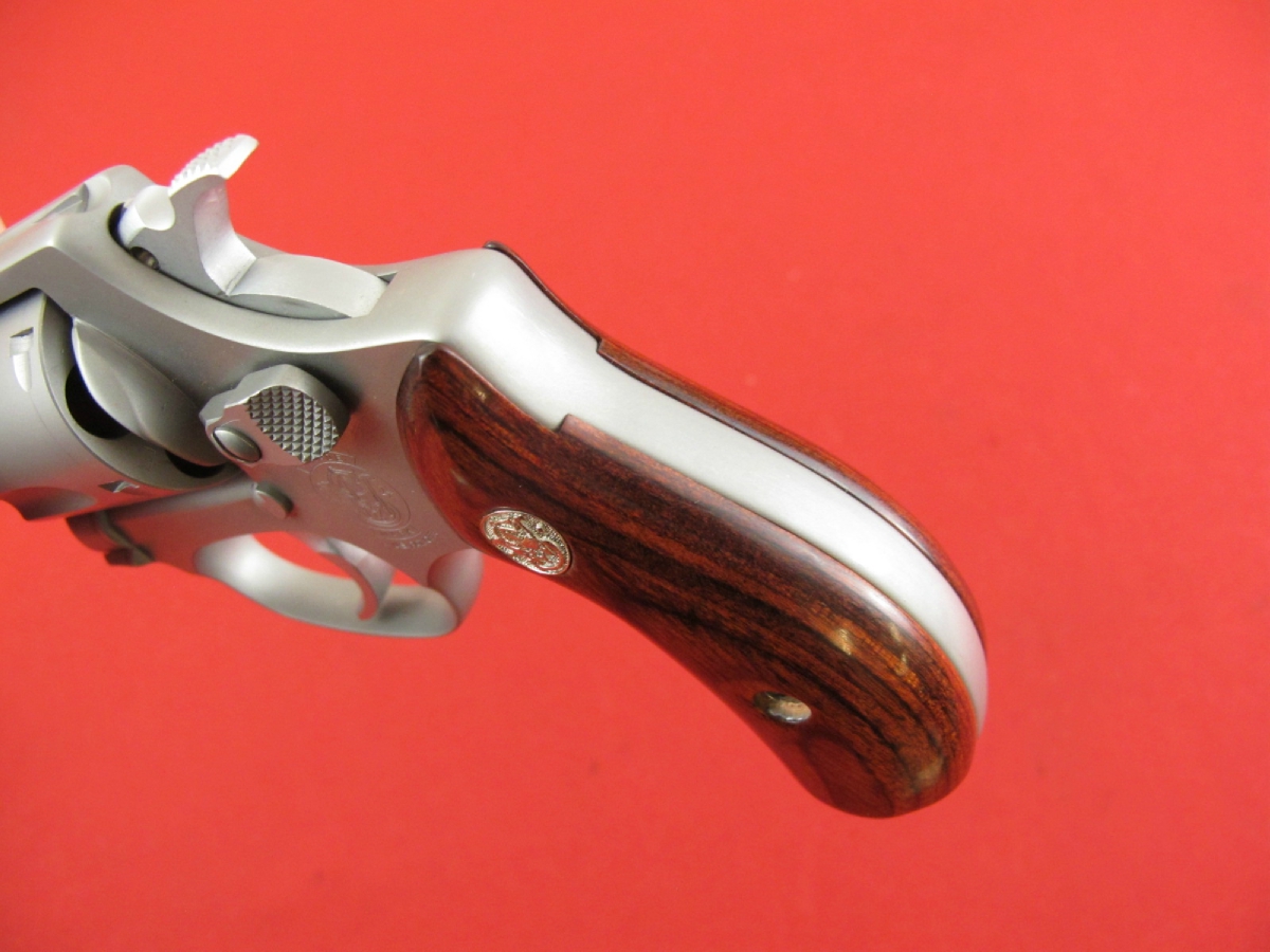 Smith & Wesson Model 60 Lady Smith 38sp, 2in Stainless, Rosewood Grips ...