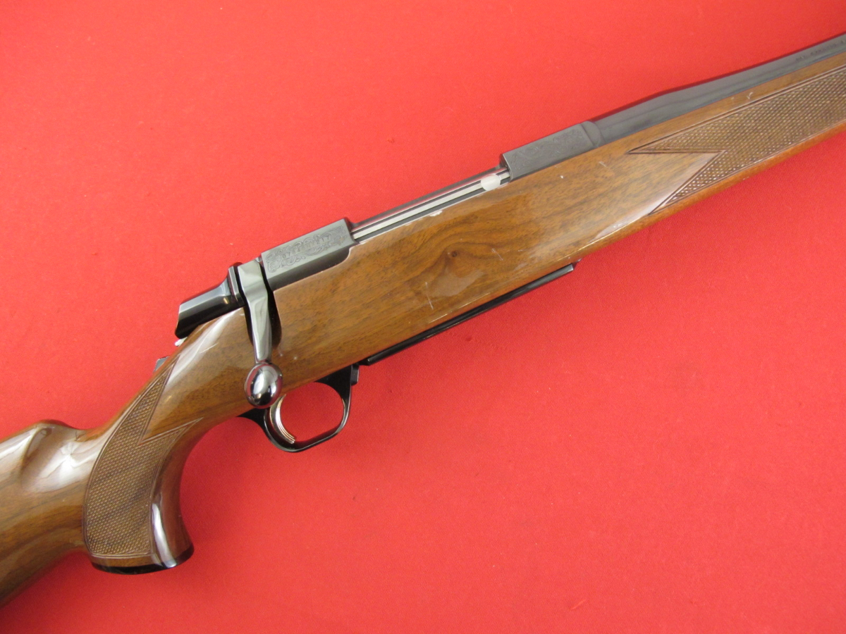 Browning Model A-Bolt Medallion 25-06, 22in Blue/Wood, No Reserve .25 ...