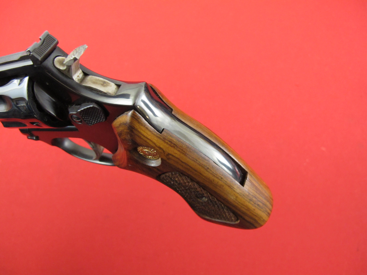 Taurus - Model 94 22lr, 4in Blue/Wood Grips, 9-Shot, **NO RESERVE ...