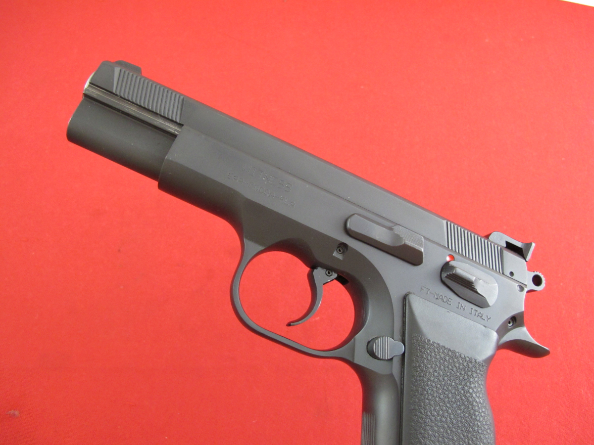 Eaa Witness 45acp, 4.5in Blue, W/Box, No Reserve .45 Acp For Sale at ...