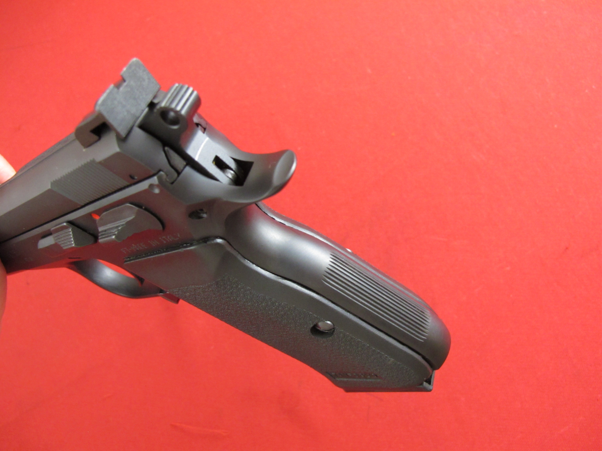 Eaa Witness 45acp, 4.5in Blue, W/Box, No Reserve .45 Acp For Sale at ...