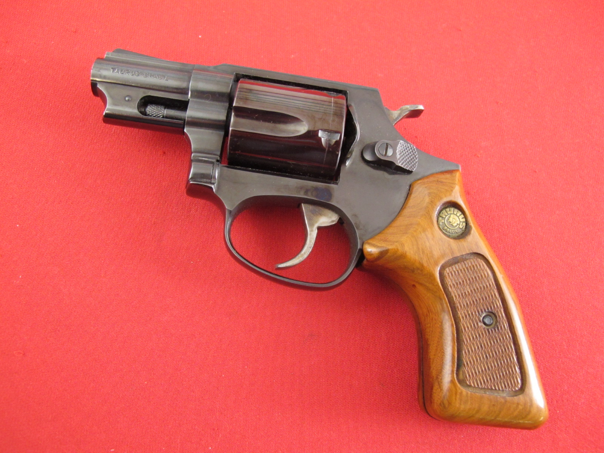 Taurus Model 85 38sp, 2in Blue, Wood Grips, **NO RESERVE**