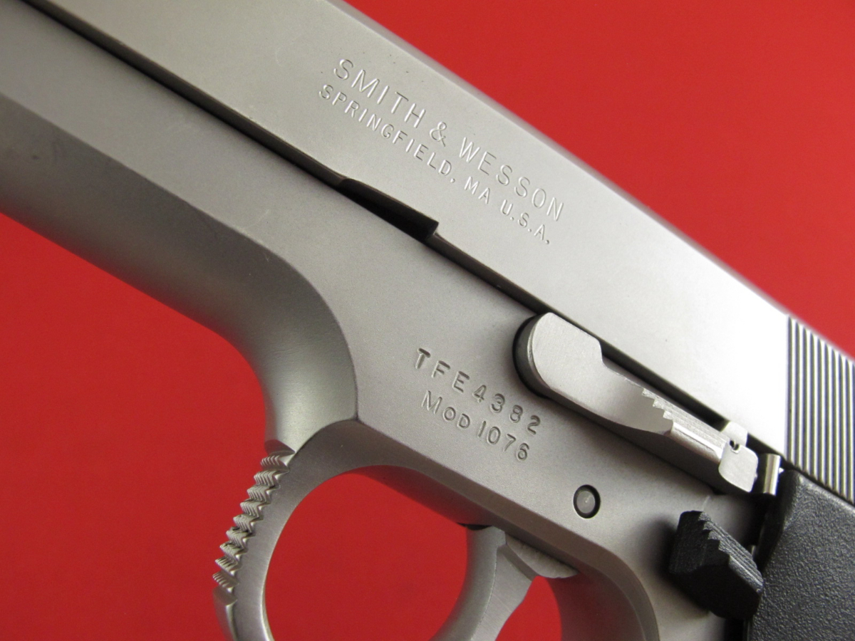Smith & Wesson Model 1076 10mm, 4.25in Stainless, Nice No Reserve 10mm ...