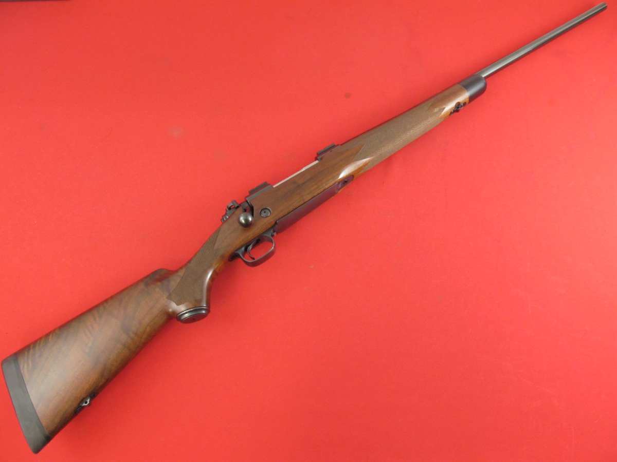 Winchester Model 70 30-06, Classic Super Grade, 24in Blue/Wood, Nice ...