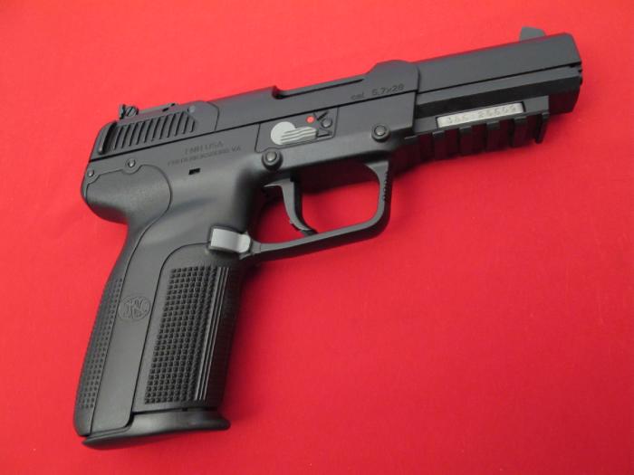 Fn Five Seven Usg 7.5x28 Pre-Owned, Unfired, W/Box & 3 Magazines For ...