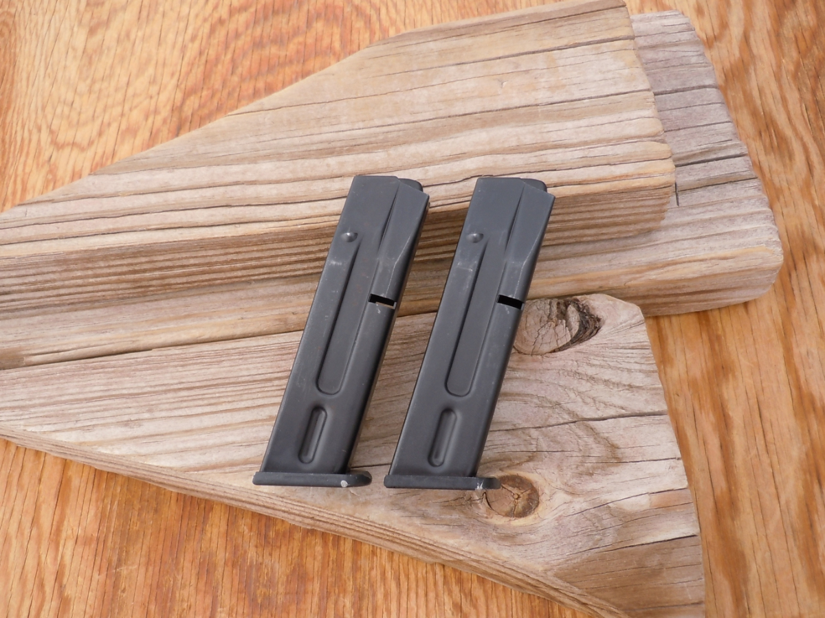 2 Factory Beretta 84 10rd .380 Auto Matte Finish Magazines, Browning ...