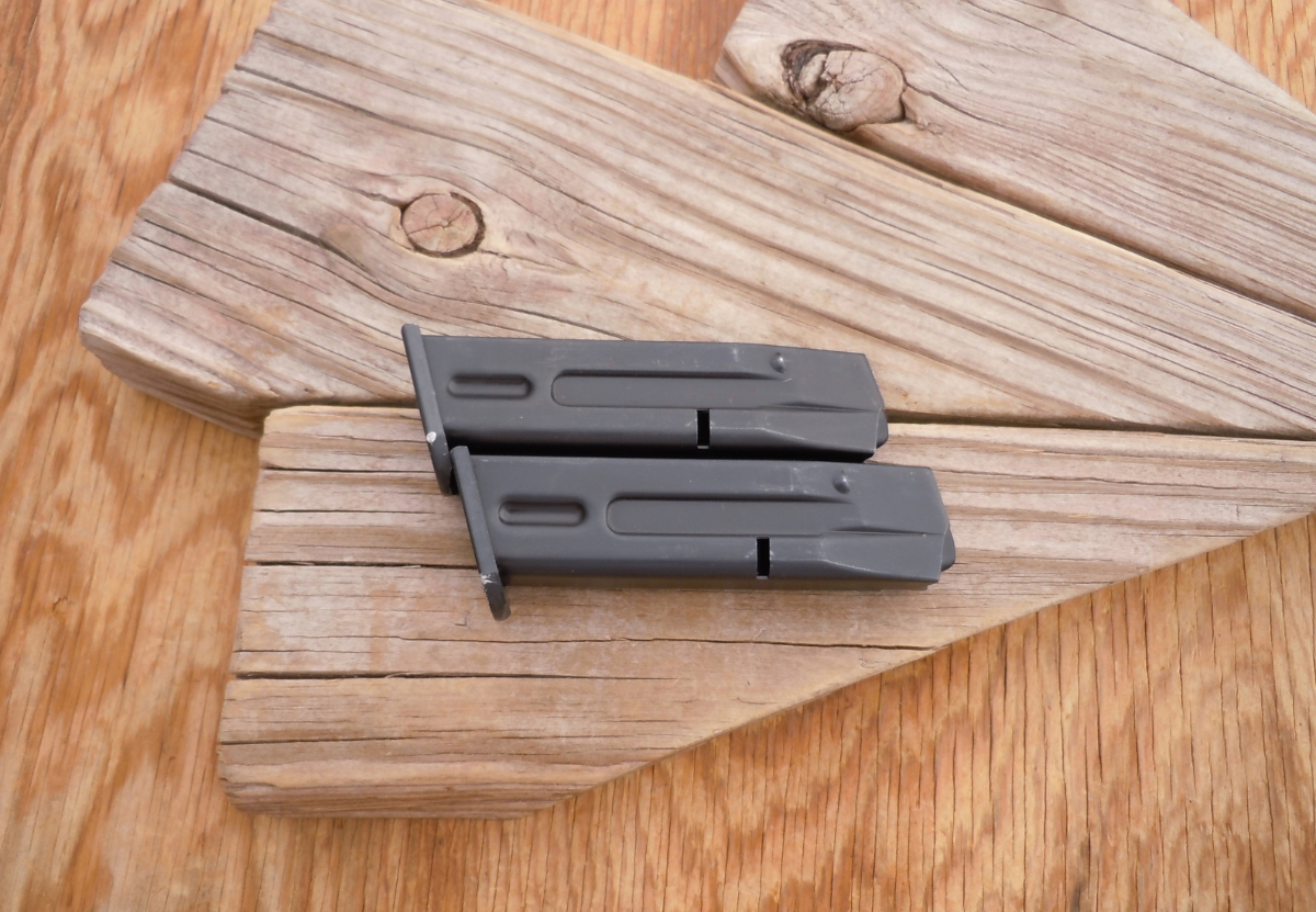 2 Factory Beretta 84 10rd .380 Auto Matte Finish Magazines, Browning ...