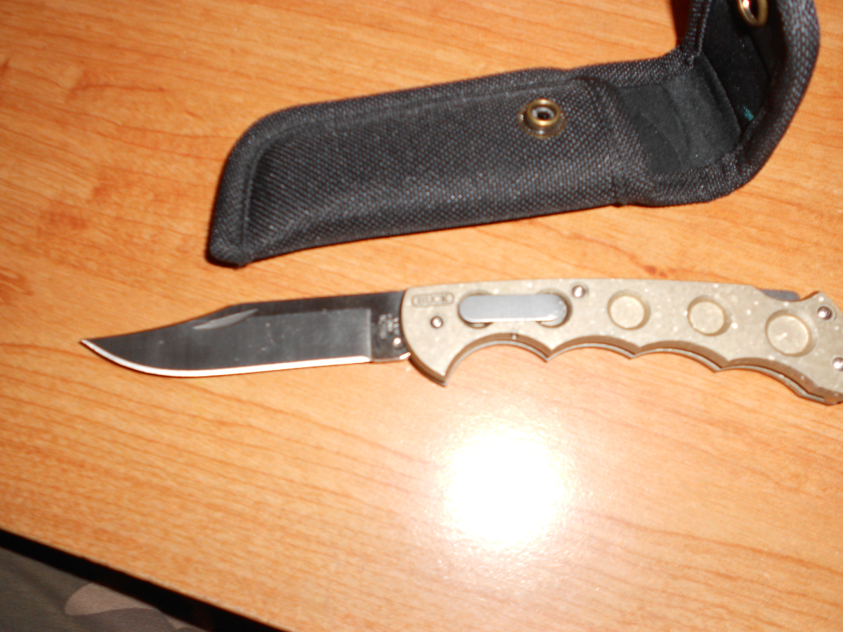 New Buck 560 Titanium push button open lock back knife 17120699 ...