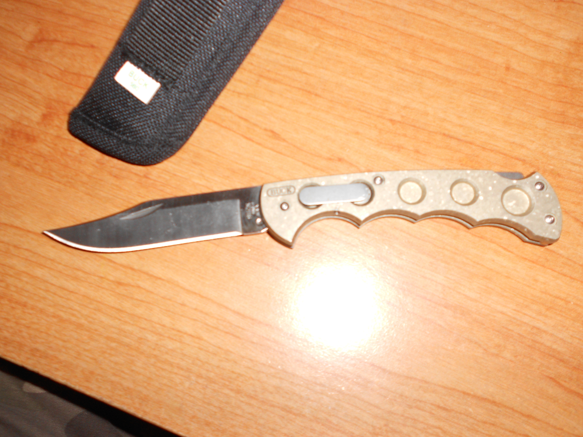 New Buck 560 Titanium push button open lock back knife 17120699 ...