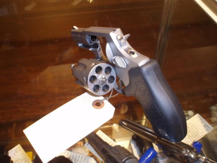 Taurus 327 Revolver Ss 2"Bbl In .327 Fed Magnum For Sale at GunAuction ...