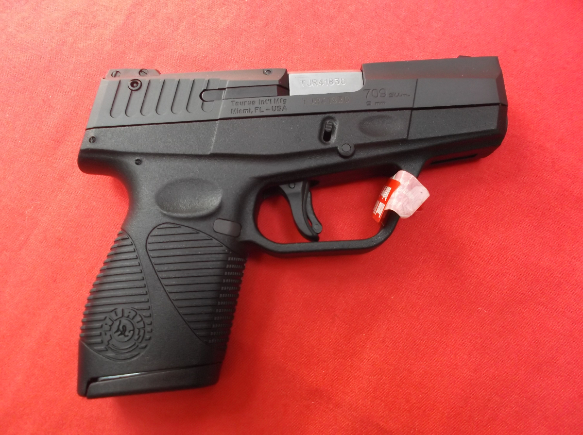 Taurus PT 709 Slim 9