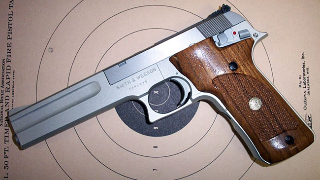 Smith & Wesson - S&W model 622, stainless 22LR, 6