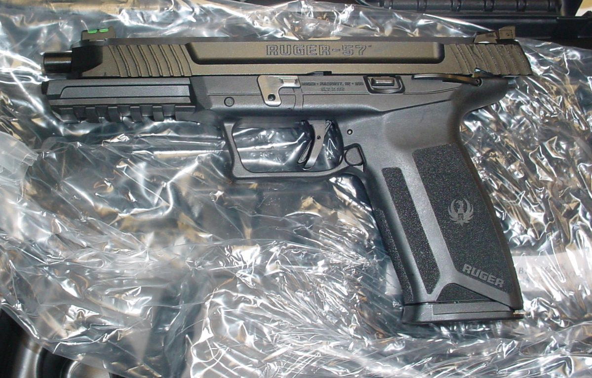 - MODEL 57 RUGER 5.7X28 SEMI AUTO PISTOL - Picture 2