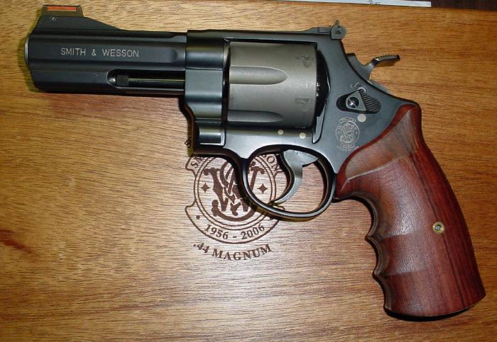 Smith & Wesson MODEL329PD AIRLITE 4 INCH SCANDIUM 44 MAG