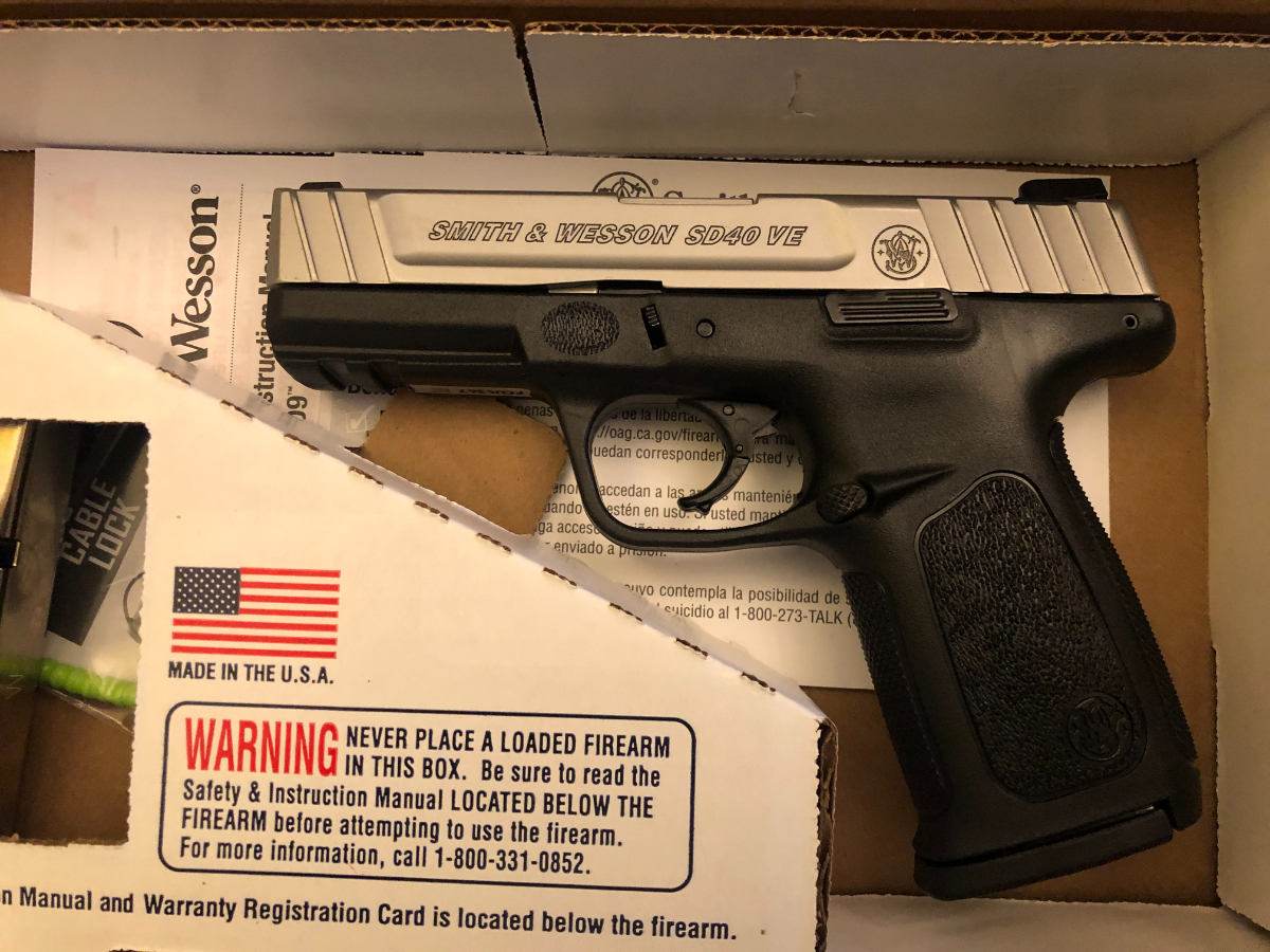 Smith & Wesson Sdv40 New In Box No Reserve .40 S&W For Sale at ...
