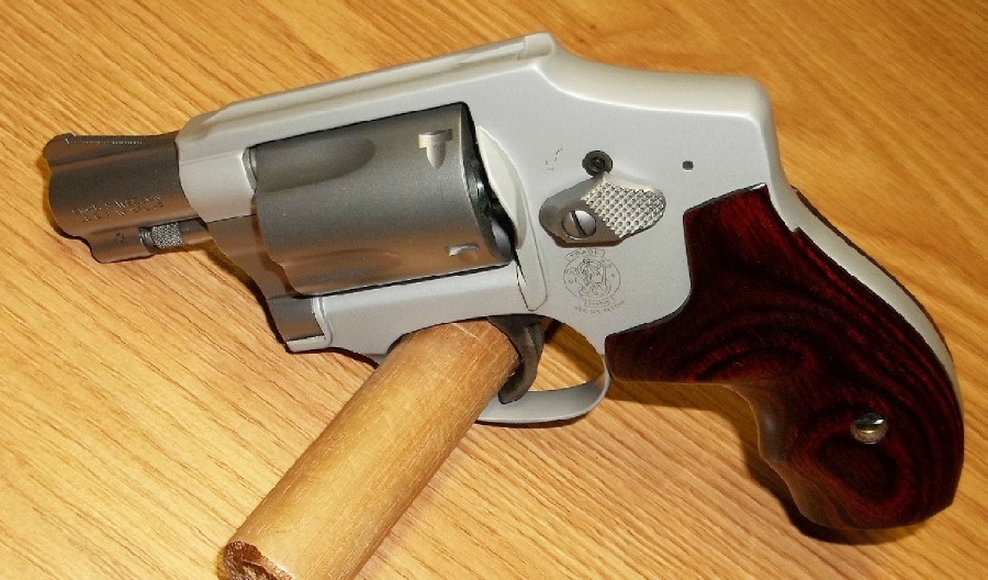 Smith & Wesson -`Lady Smith` - 642/2 ` Sts. - Box - .38 Special For ...