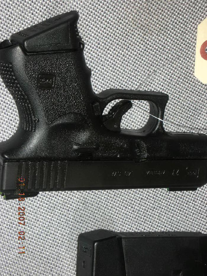 Glock Model 27 With Fiber Optic Sights 3 Magazines For Sale at ...