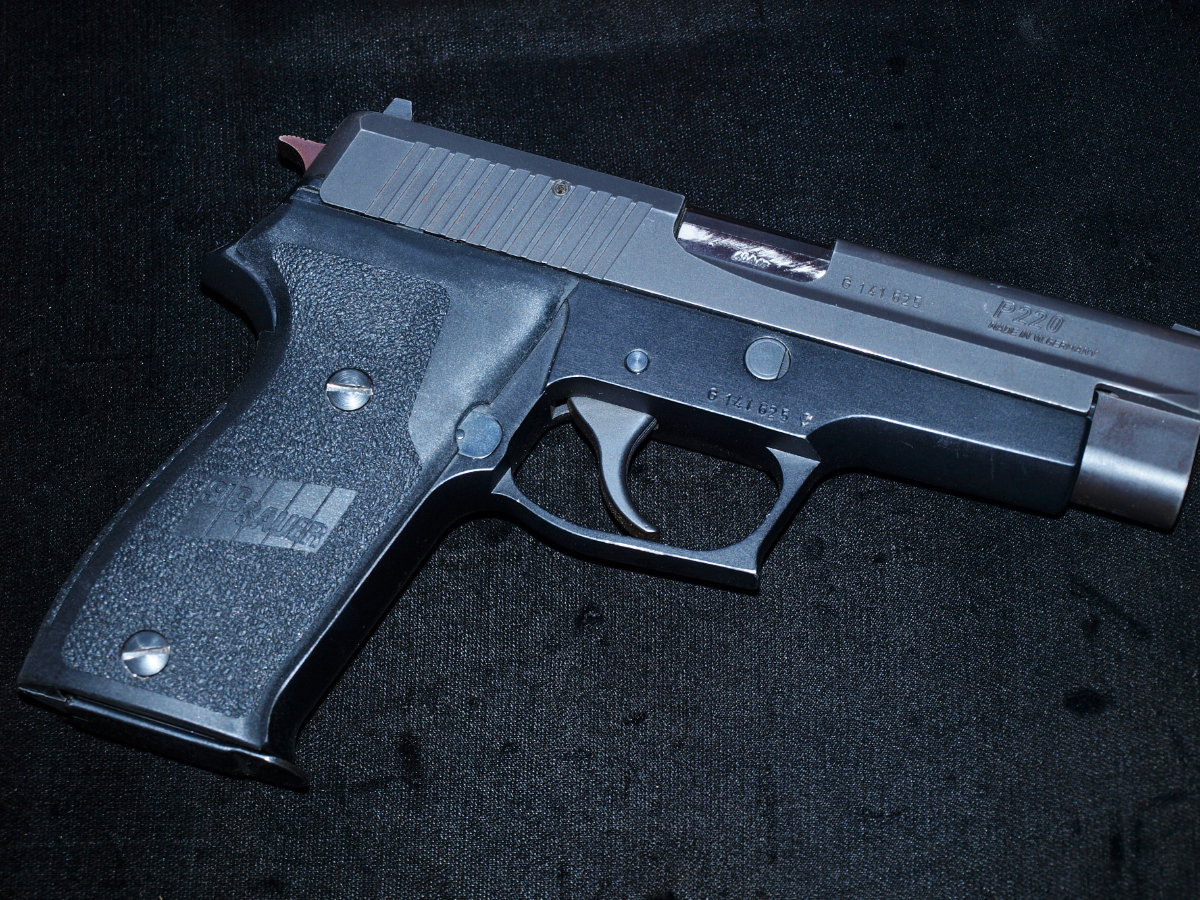 Sig Sauer 220 .45 Acp .45 Acp For Sale at GunAuction.com - 17185409