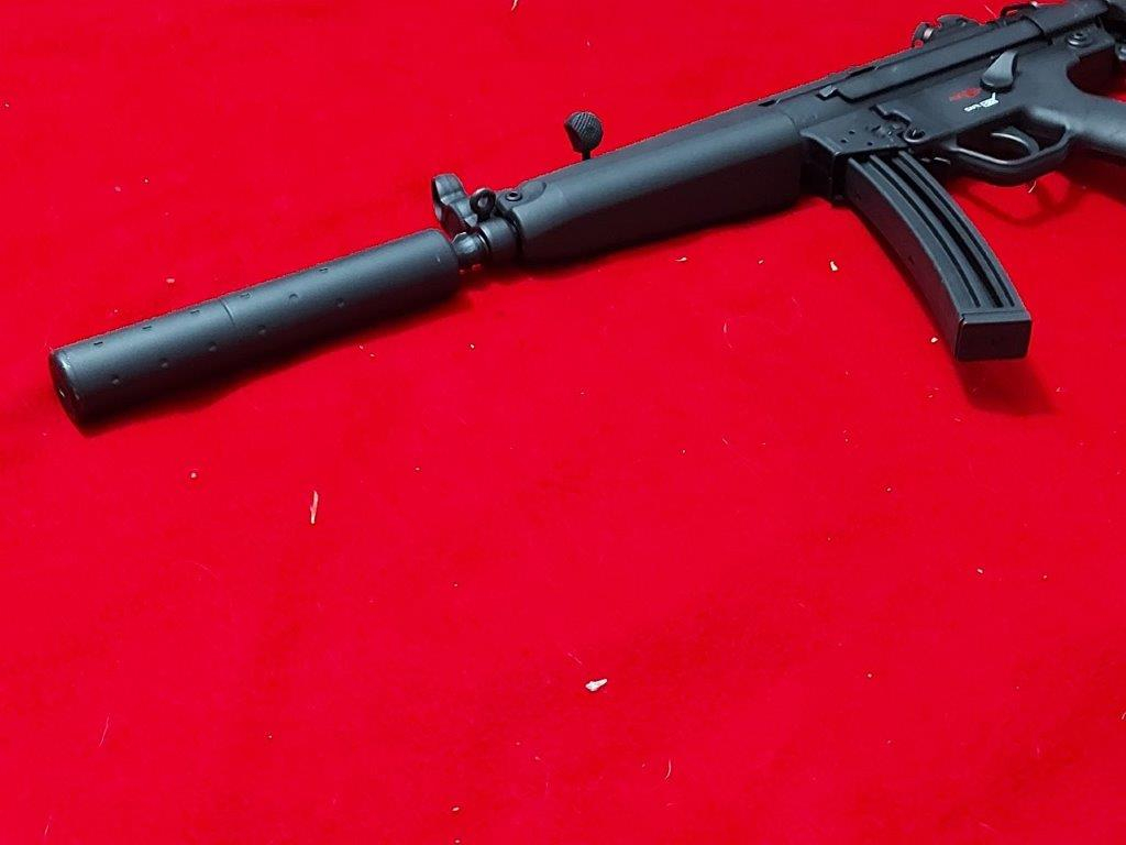 Heckler & Koch H&K licensed MP5 and MP5SD 22 rifles .22 LR 17181612 - GunAuction.com