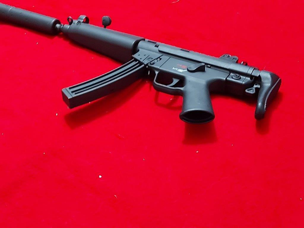 Heckler & Koch H&K licensed MP5 and MP5SD 22 rifles .22 LR 17181612 - GunAuction.com